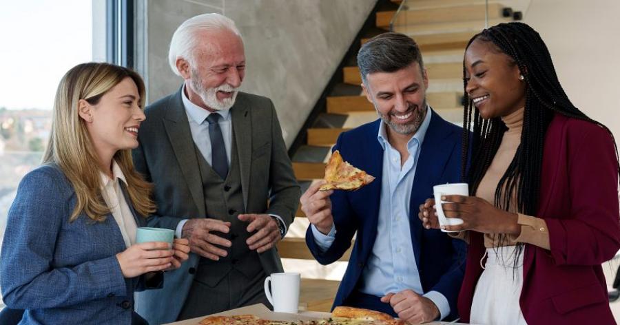 Coffee Badging: O Que É A Tendência E Como Agir? | Blog Coalize